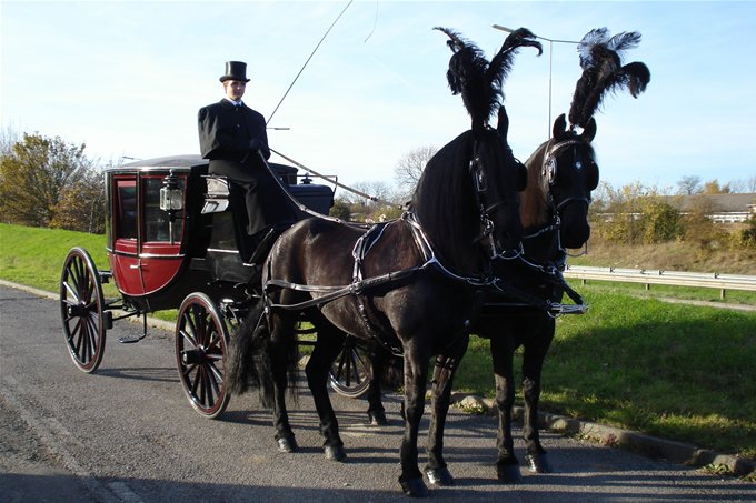 Cooks Carriages - Hire of horse drawn carriages for weddings, proms ...